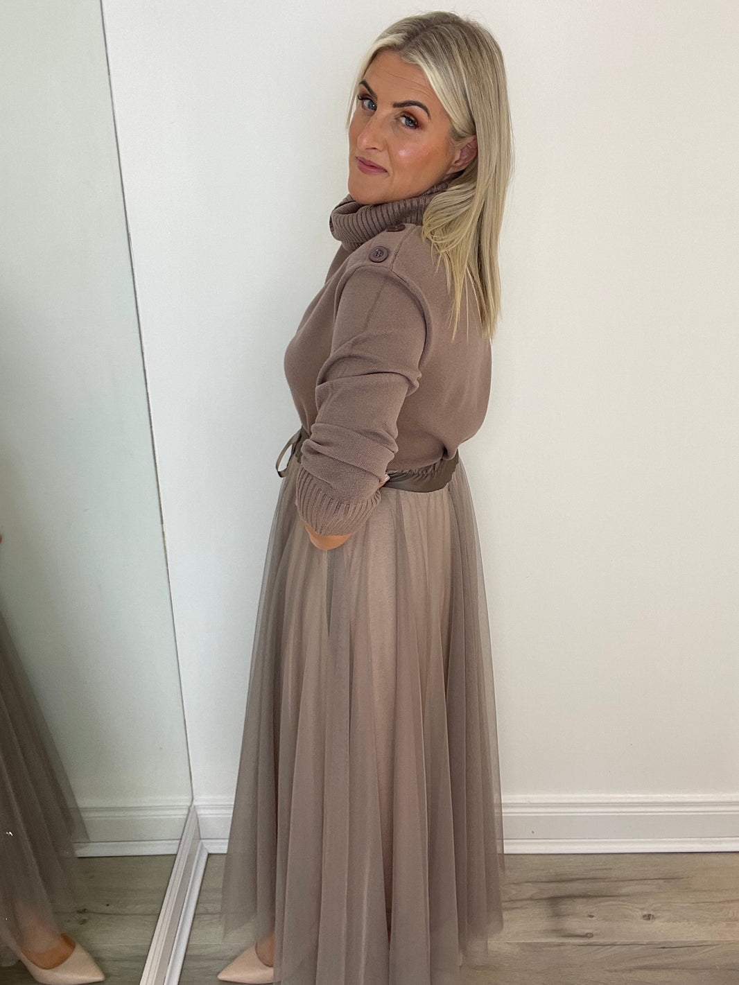 Dames Ladies Fashion – Dame Ladies Fashion